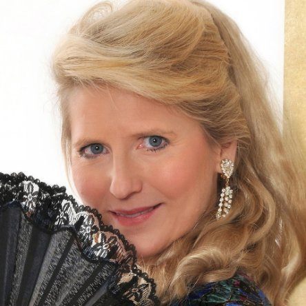 1951:Laura Baxter is an American Opera Singer and Performance Expert