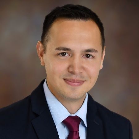 1699:Scott DeVore is BOTH a Licensed General Contractor and Realtor