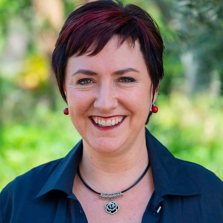 Kerrie Phipps inspire audiences to connect CONFIDENTLY and ...